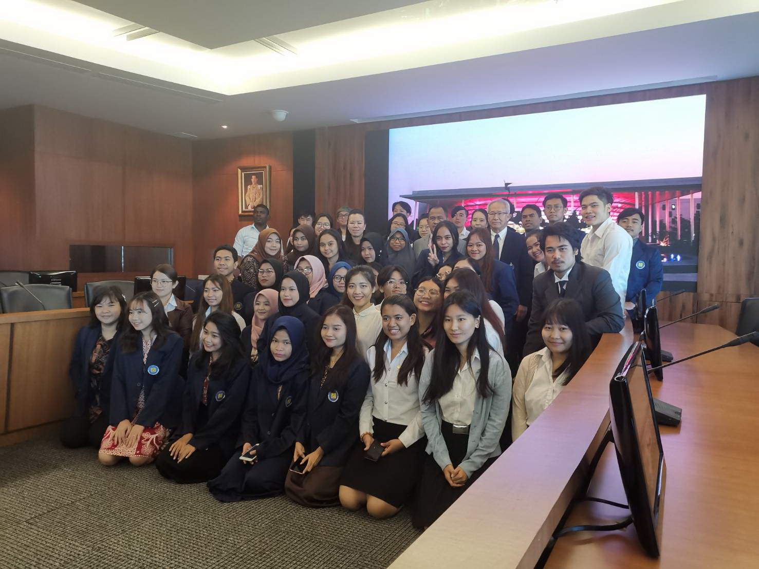 สถาบันการทูตและการต่างประเทศ – Graduation Ceremony 2023 | Rangsit ...